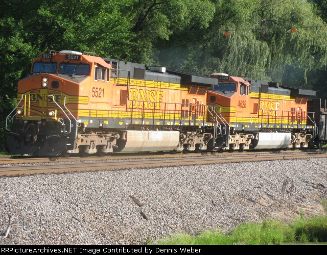BNSF 5521 BNSF's Aurora Sub.